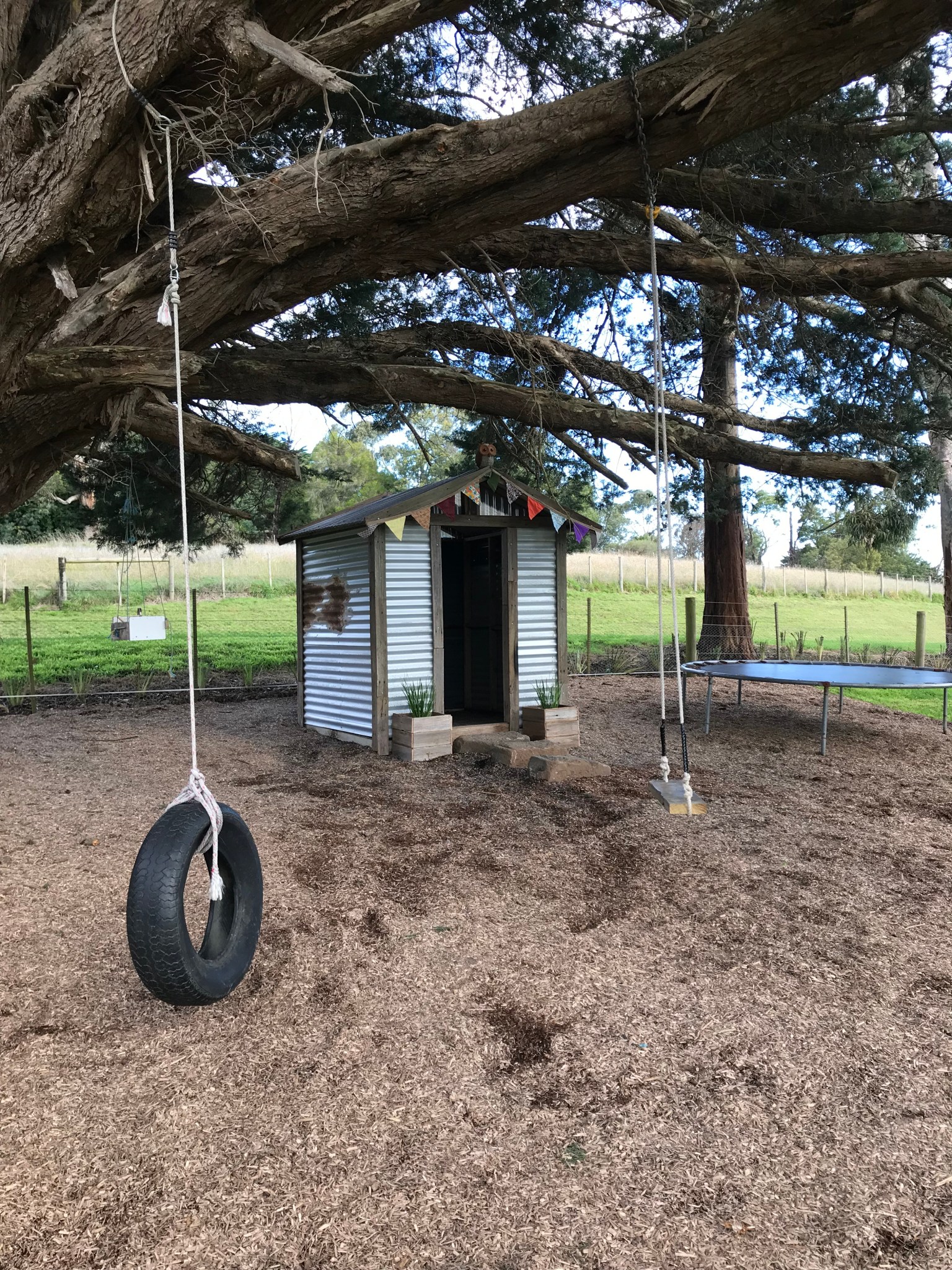 How I Built A Cubby House From Scrap For Next To Nothing – Gippsland ...