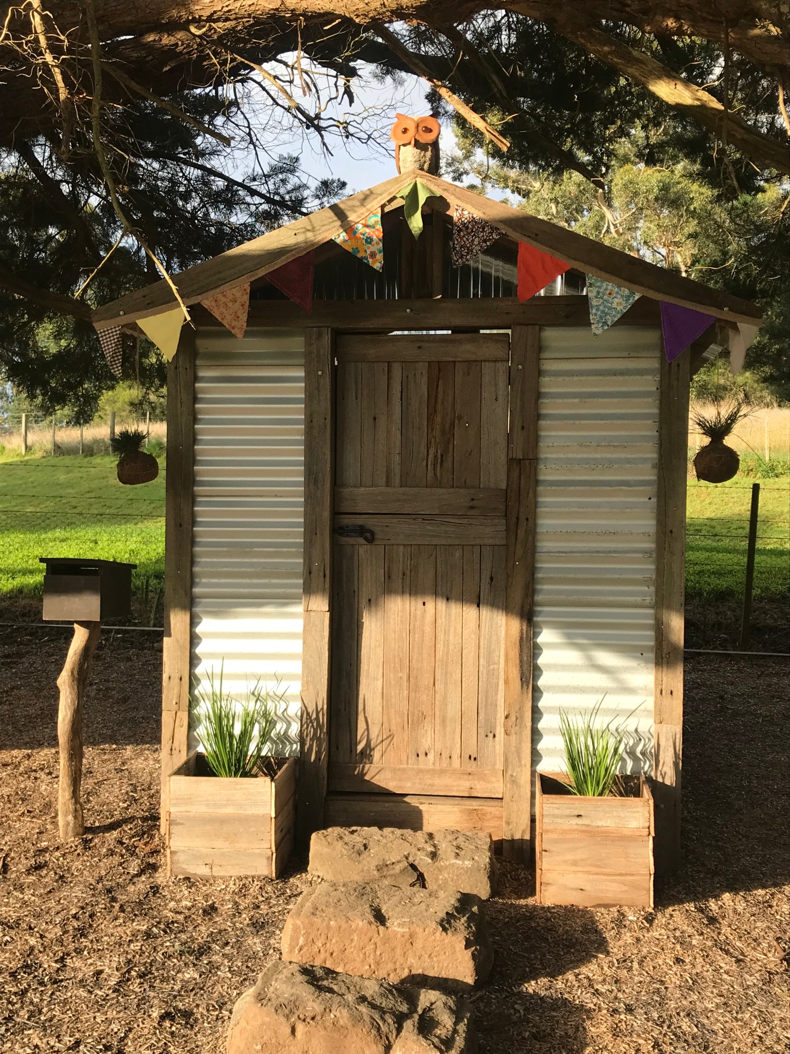 How I Built A Cubby House From Scrap For Next To Nothing – Gippsland ...